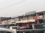 Easybuy (Otublohum Road No:16), giyim mağazası  Akra'dan