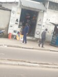 Vente Accessoires de Voiture (Brazzaville, Avenue des Trois Martyrs), oto aksesuarları  Brazzaville'den