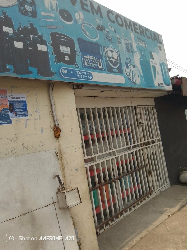 Elektrik ve elektrikli ürün mağazası Loja, Loanda, foto
