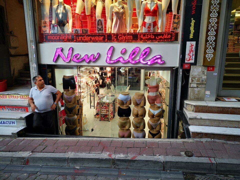 i̇ç giyim ve mayo mağazası New Lilla, İstanbul, foto