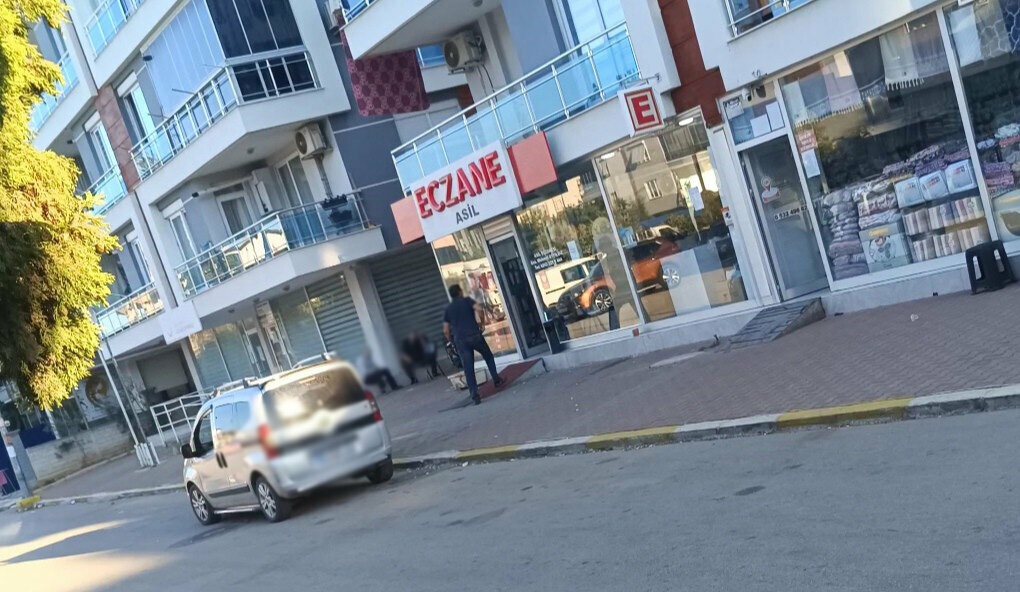 Eczaneler Asil Eczanesi, Antalya, foto