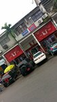 K. F (Littoral, Wouri, Douala 1er, Boulevard du Président Ahmadou Ahidjo), market  Douala'dan