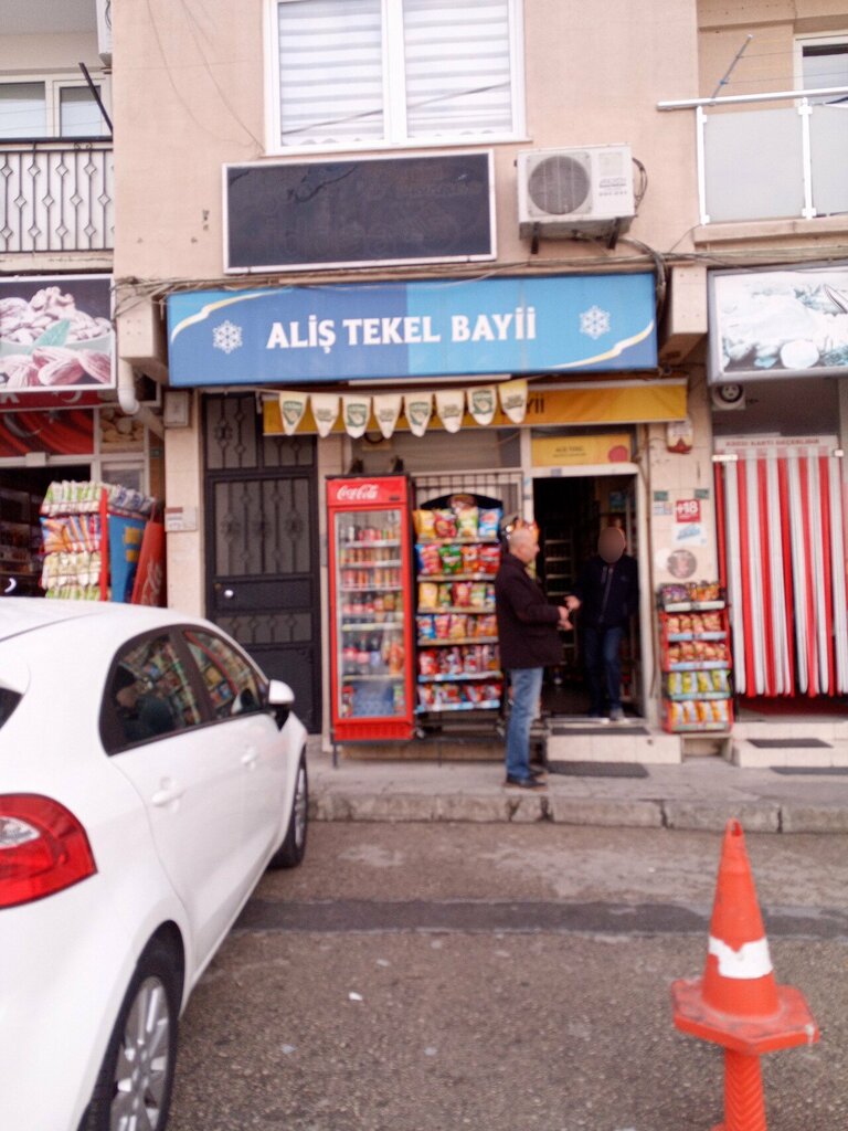 Bira dükkanı Aliş Tekel Bayii, Bursa, foto