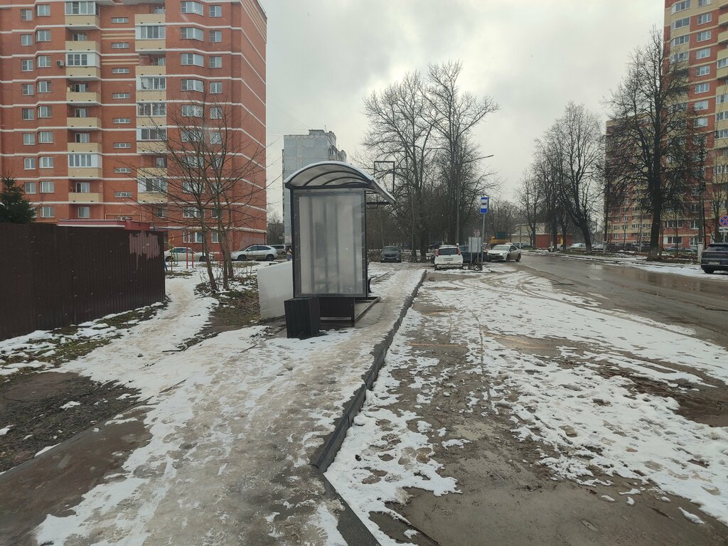 Toplu taşıma durağı Поликлиника, Solneçnogorsk, foto