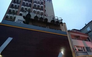 Büyük Zile Oteli (Tokat, Zile, Dutlupınar Mah., Cumhuriyet Cad., 7B), otel  Zile'den