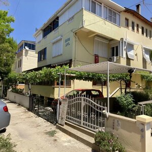 Kaya Pansiyon (Öğretmenler Mah., 1047. Sok., No:96, Burhaniye, Balıkesir), pansiyonlar, hosteller  Burhaniye'den