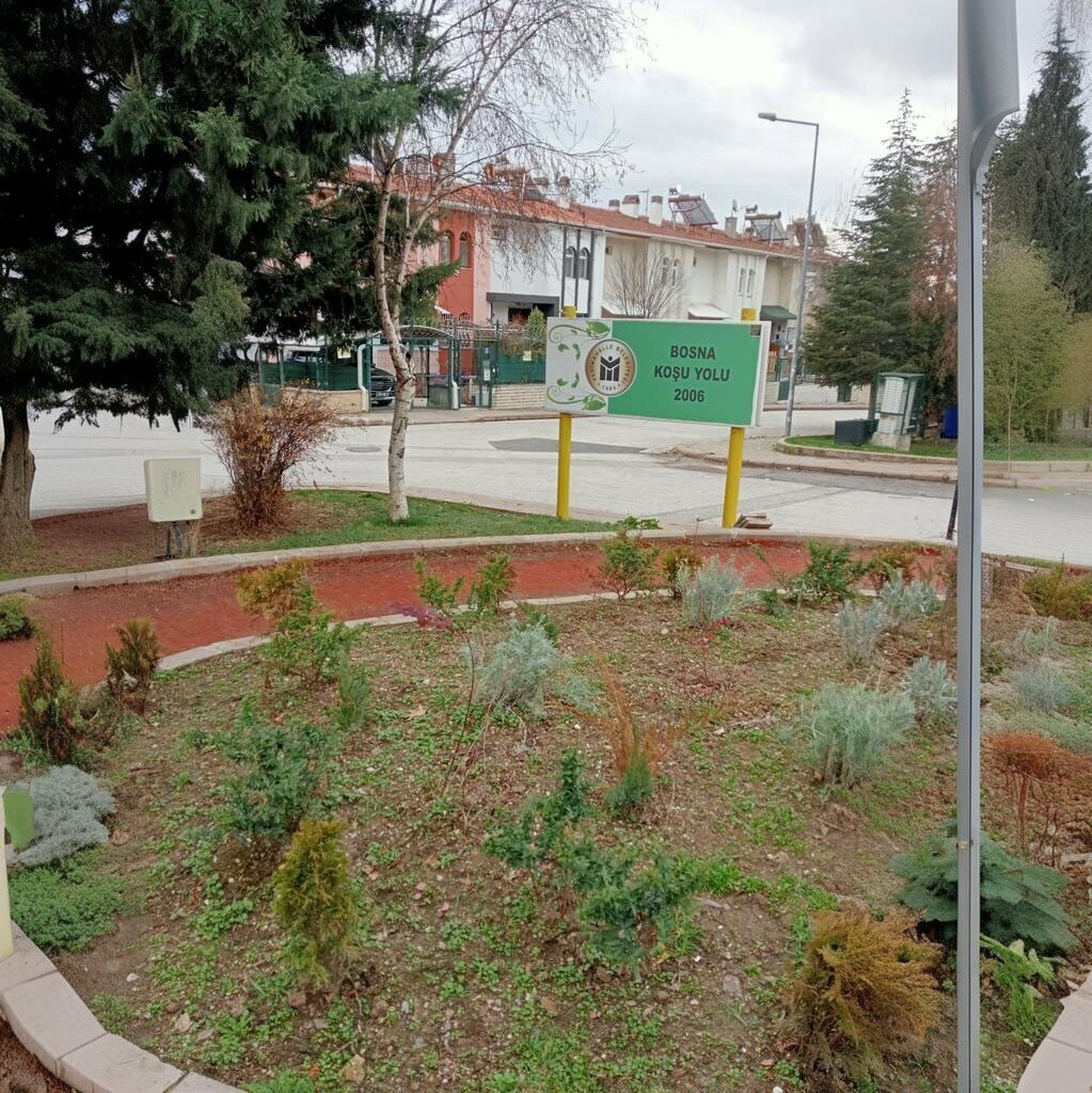 Afet ve acil durum toplanma alanı Toplanma Alanı - Bosna Koşu Yolu Parkı, Ankara, foto