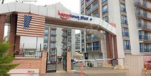 Happy Town Plus (Kocaeli, Çayırova, 2407. Sok., 47), otel  Çayırova'dan