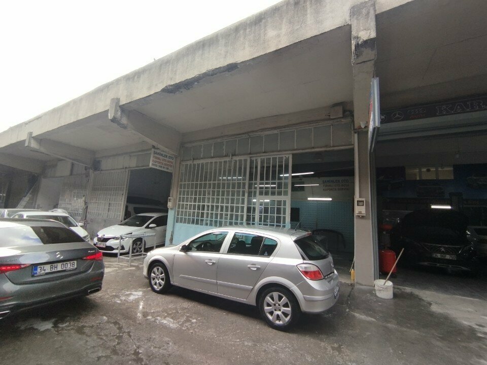 Araba boyama Şahinler Oto, İstanbul, foto