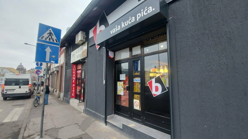 Alkollü içecekler Bašta promet, Novi Sad, foto