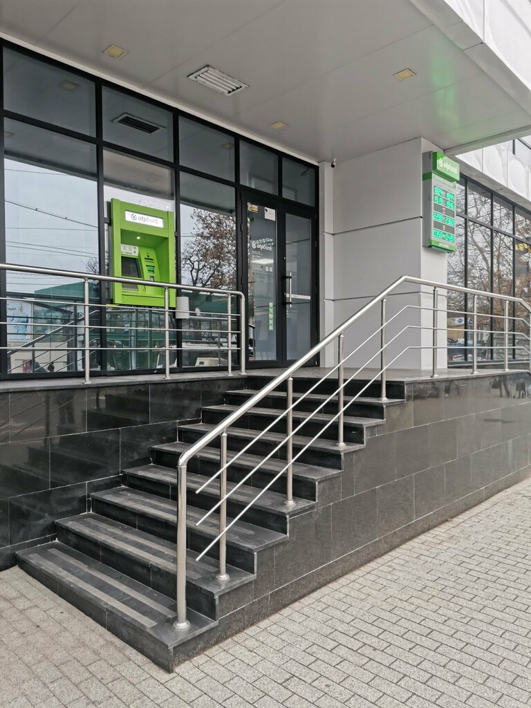 Para transferleri MoneyGram, Beltsi, foto
