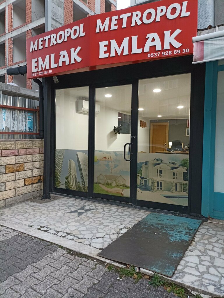 Emlak ofisi Metropol Emlak, İstanbul, foto