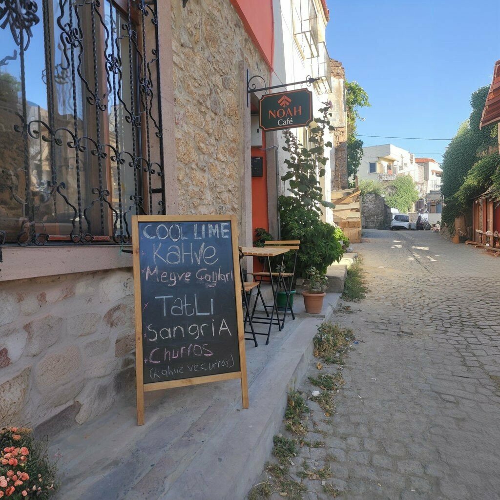 Kafe Noah Cafe, Ayvalık, foto