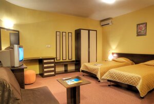 Luxor Hotel & Casino Komplex (Smolyan, Smolyan), otel  Smolyan'dan