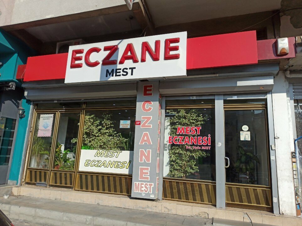 Eczaneler Mest Eczanesi, İstanbul, foto