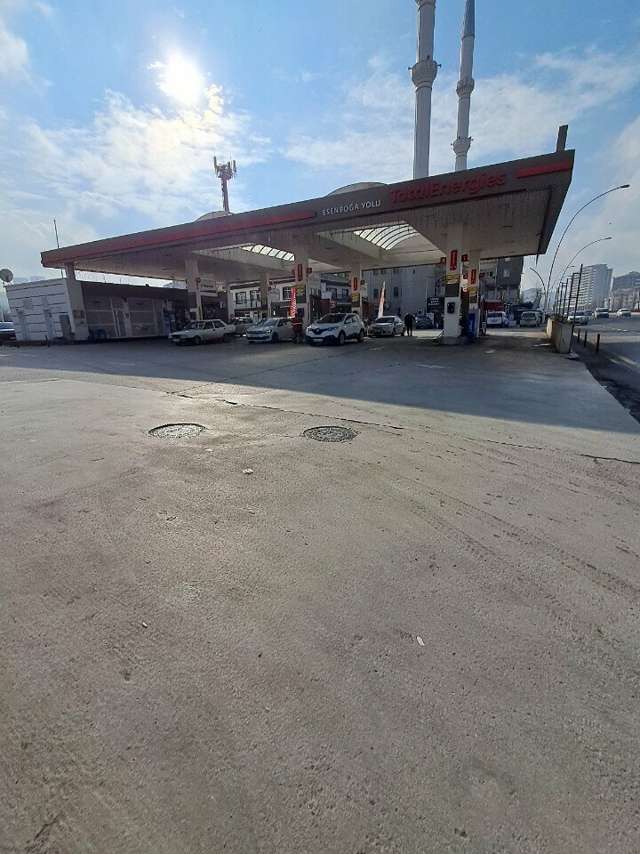 Benzin istasyonu TotalEnergies, Ankara, foto