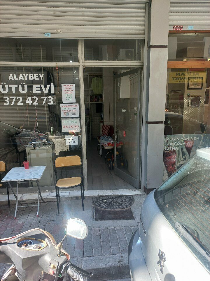 Kuru temizlemeciler Alaybey Ütü Evi, İzmir, foto