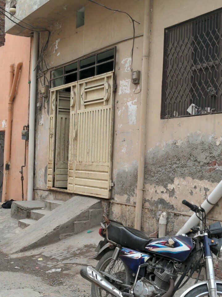 Adlandırılmış bina Home, Lahor, foto