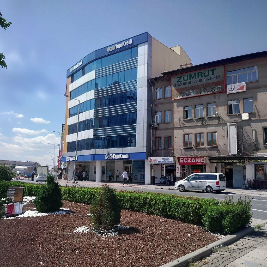 Banka Yapı Kredi Düvenönü, Kayseri, foto