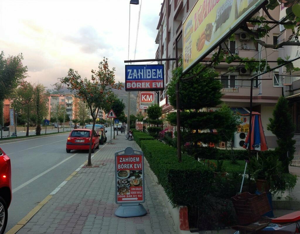 Kafe Zahidem Börek ve Gözleme Evi, Tire, foto