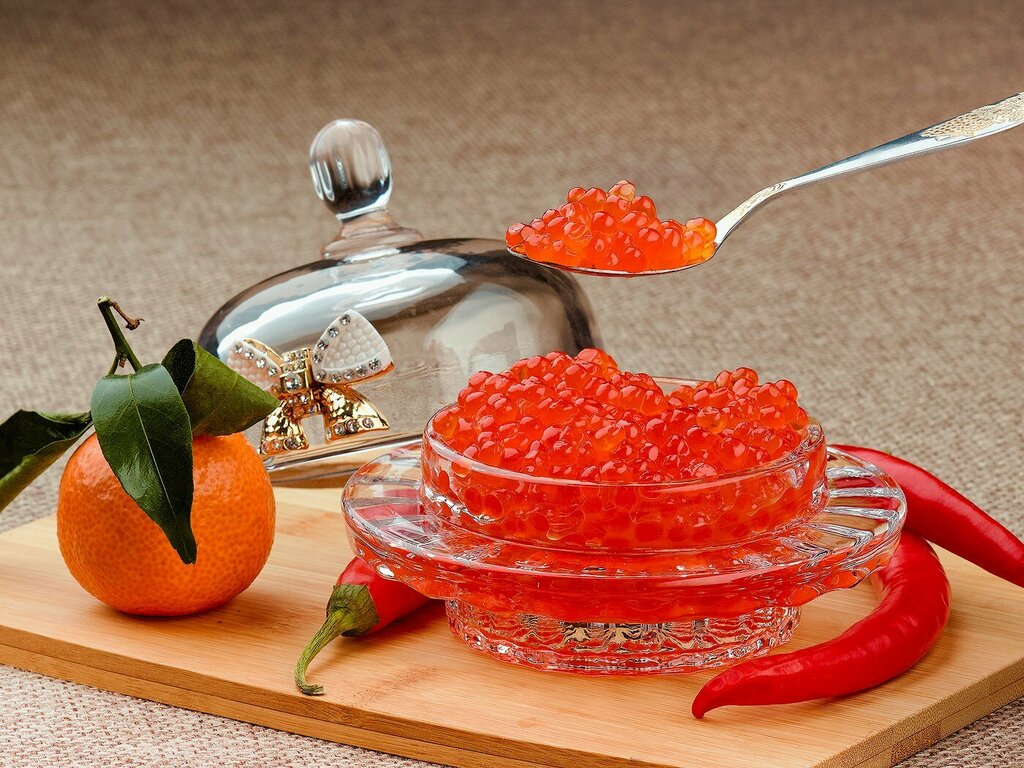 Balık ve deniz ürünleri Krasnaya ikra V Sochi, Soçi, foto