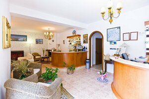Hotel History (Via Salemi No:5, Valderice), otel