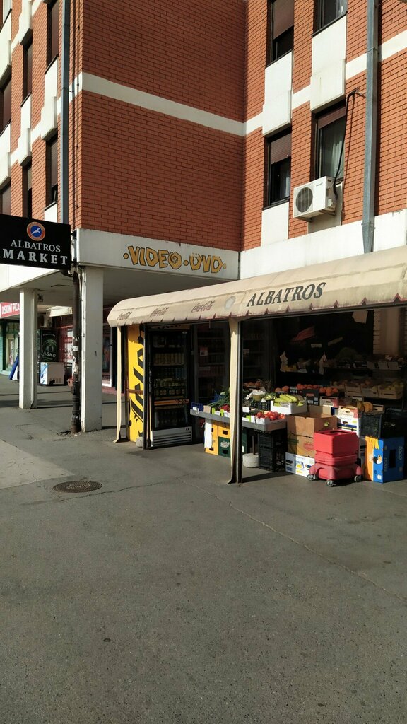 Market Albatros Market, Novi Sad, foto
