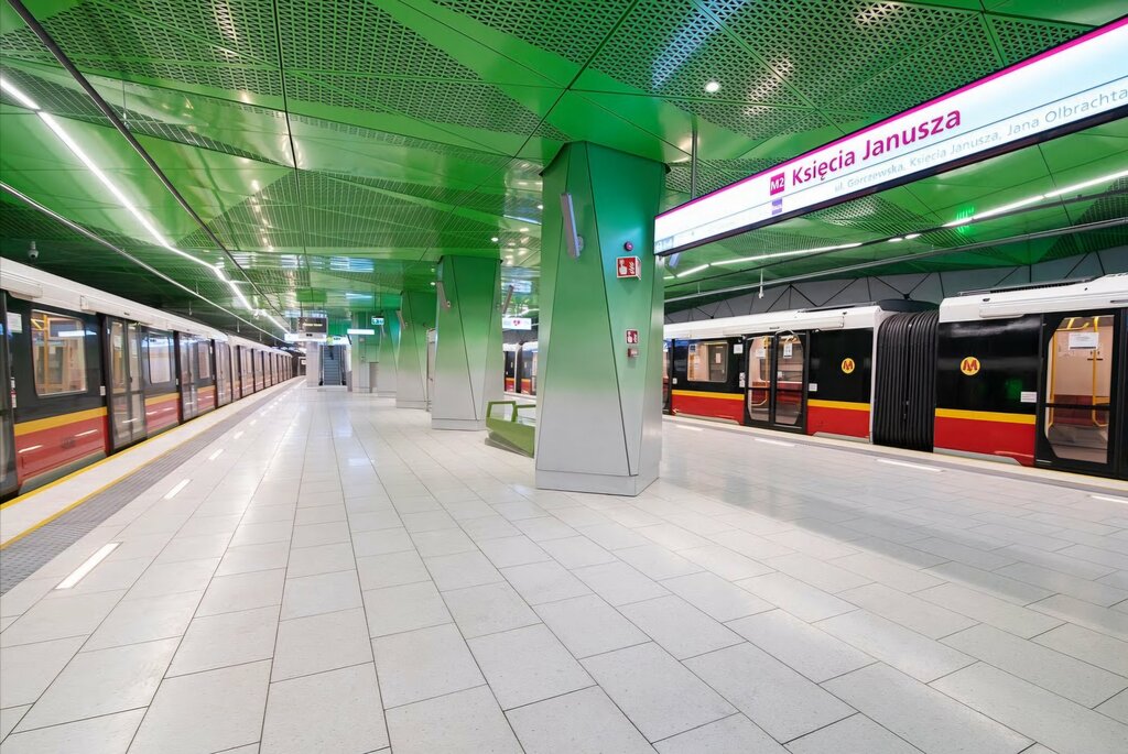 Metro istasyonu metro Księcia Janusza, Varşova, foto