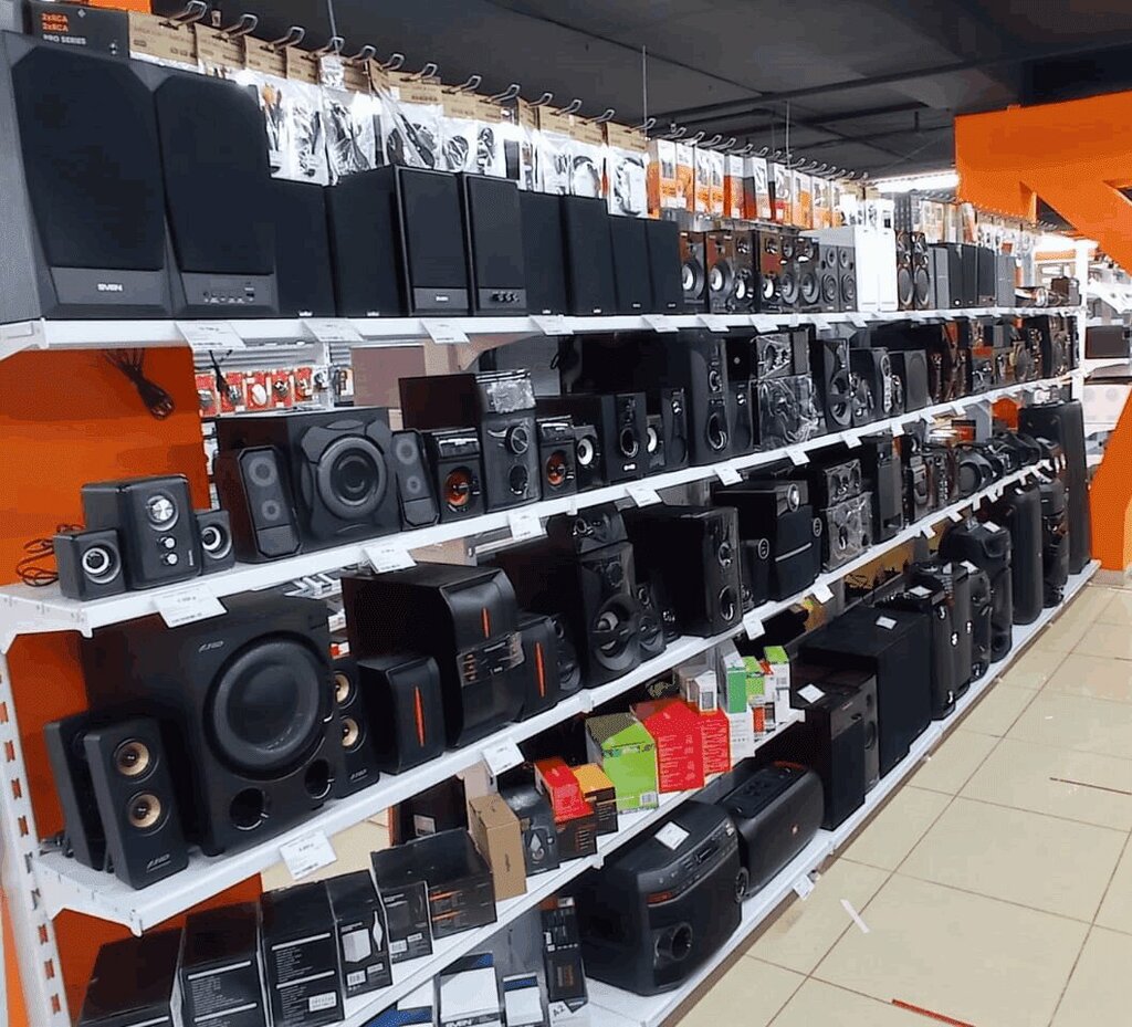 Bilgisayar mağazaları Tsifrovoy supermarket DNS, Dmitrovgrad, foto