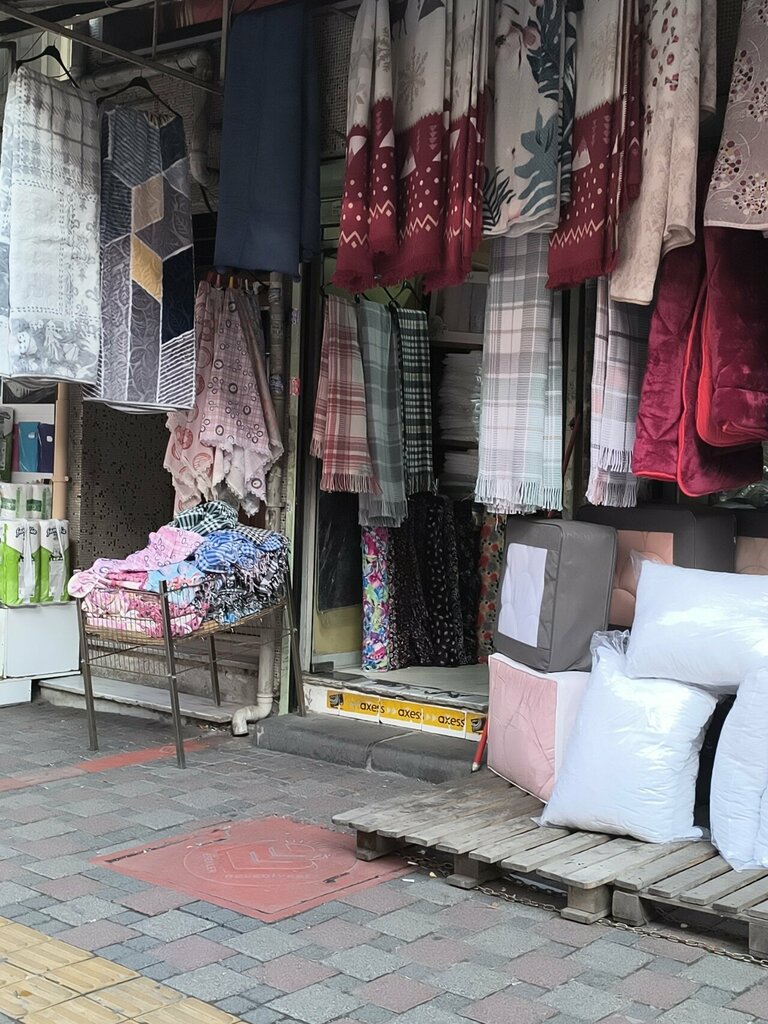 Mefruşat 1001 Çeşit Manifatura & Ev Tekstili, İstanbul, foto