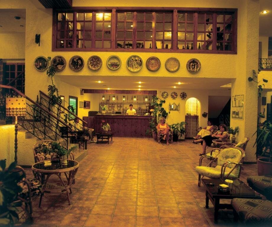 Otel Oasis Hotel & Bungalows Rhodes, Dünya, foto