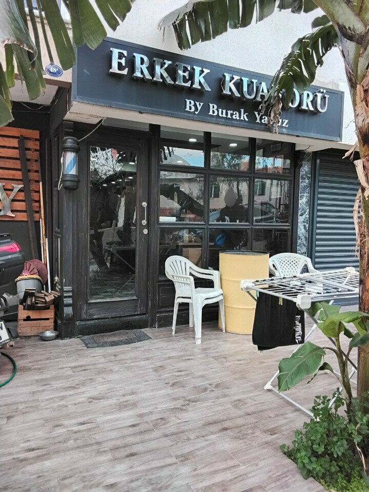 Berberler Erkek Kuaförü by Burak Yavuz, İzmir, foto