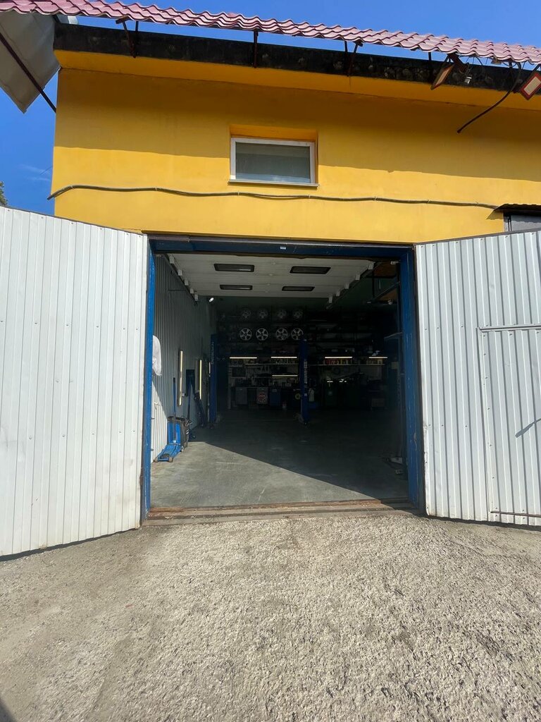 Otomobil servisi Gigant Garage, Yekaterinburg, foto