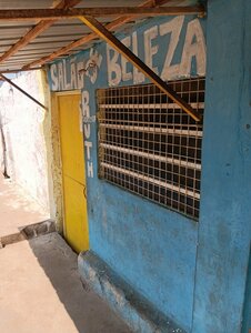 Ruth (Luanda Province, Municipality of Luanda, Lixeira), güzellik salonu  Loanda'dan