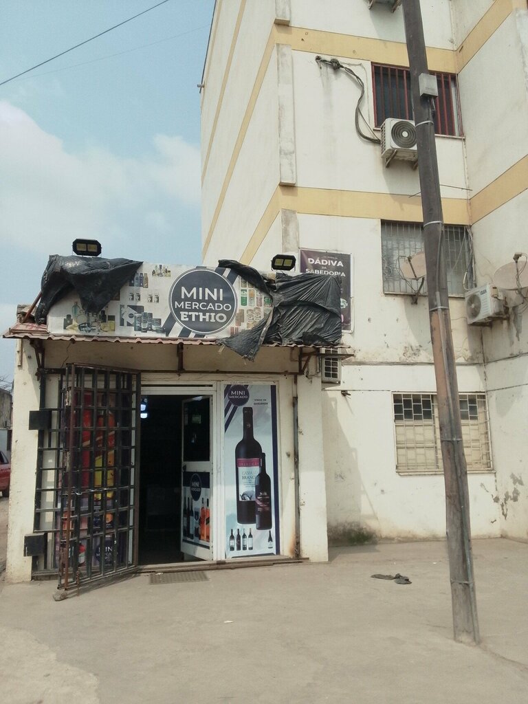 Alkollü içecekler Mercado, Loanda, foto