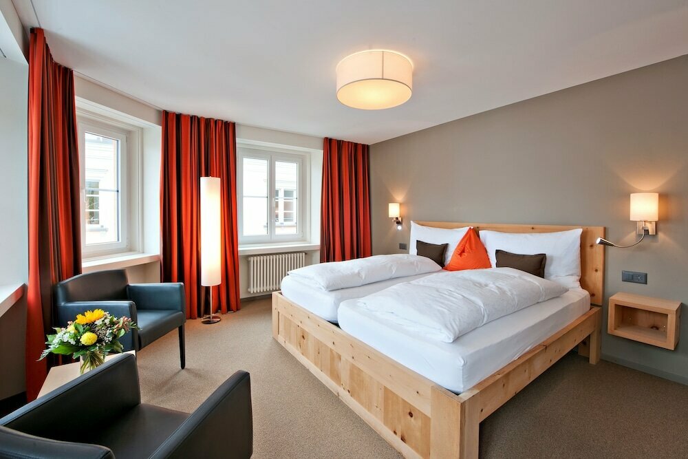Otel Hotel Donatz, Samedan, foto