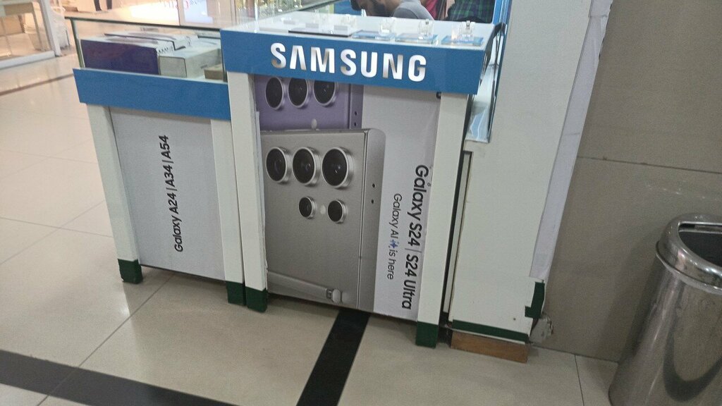 Cep telefonu ve aksesuarları satış mağazaları Prism Mobile and Accessories, Islamabad, foto