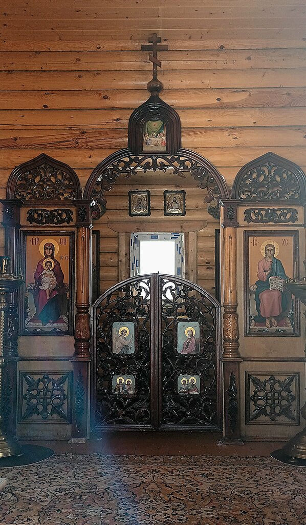 Şapel, haç anıtı Покровская часовня, Kirovskaya oblastı, foto