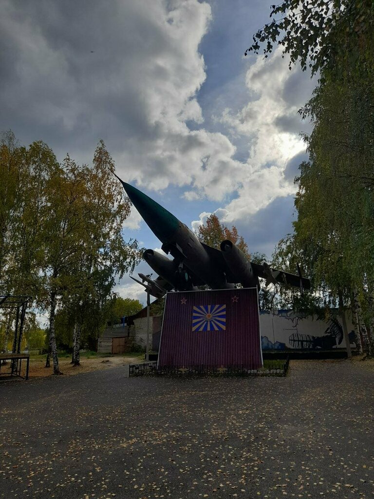 Teknoloji anıtı Самолëт ЯК-28, Ugorsk, foto