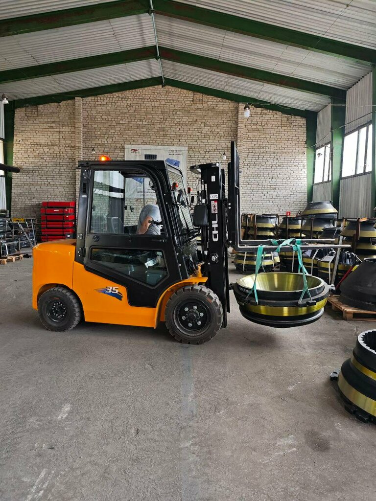 i̇nşaat makinaları ve ekipmanları ТехКарьер, склад, Obninsk, foto