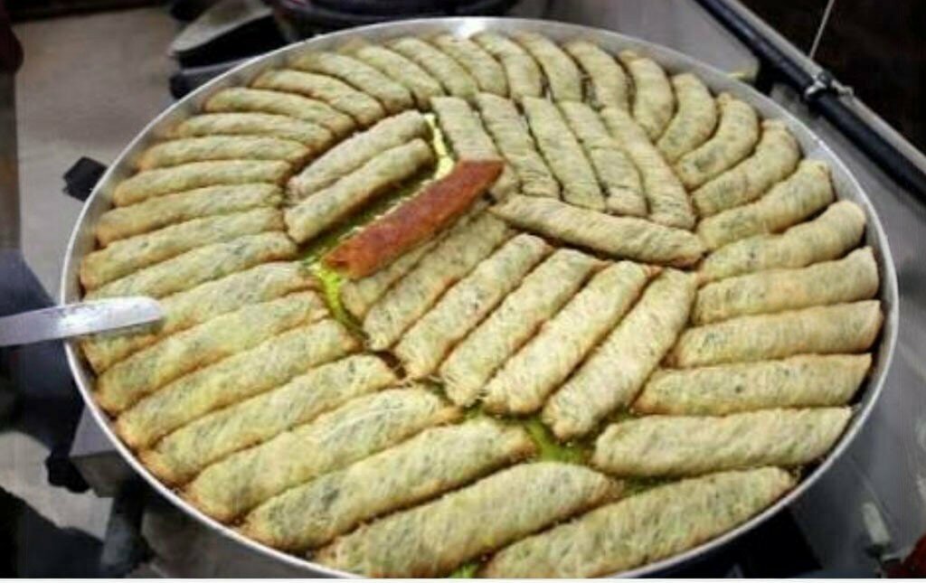 Pasta, şekerleme ve tatlı Sosyeteburmakadayıf, Kadirli, foto