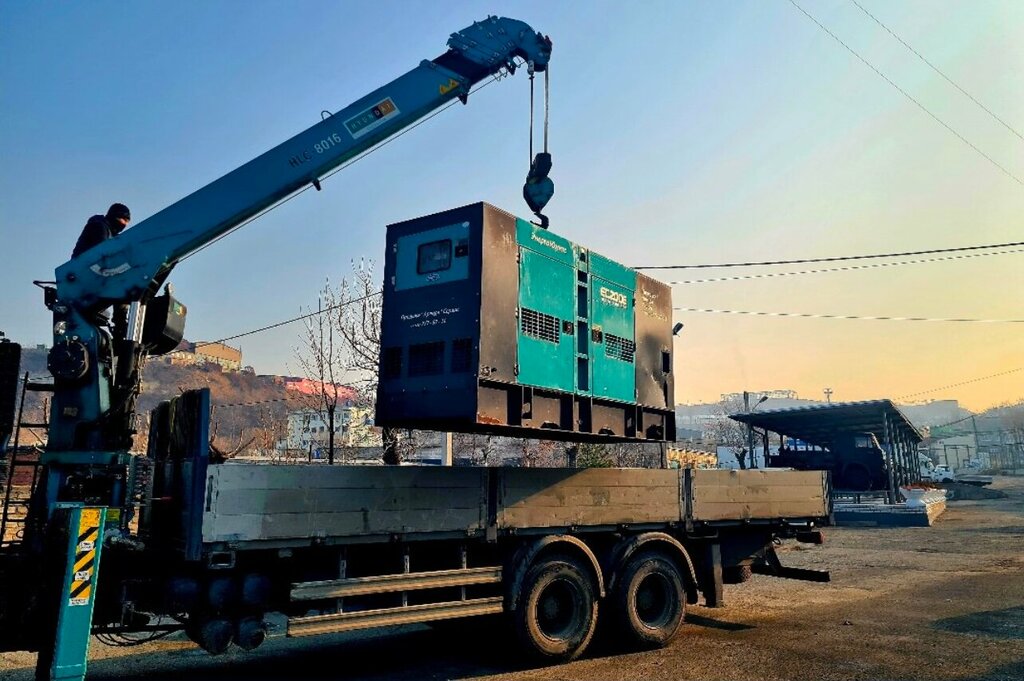 i̇nşaat ekipmanı kiralama Transportation and construction machinery, Primoriye, foto