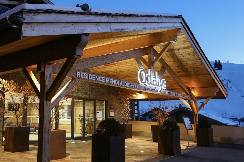 Otel Hôtel Prestige Odalys Le Chamois, La Clusaz, foto