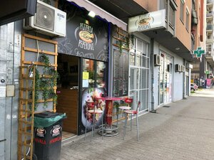 Pizzeria Pepperoni (Ulica Tihomira Ostojića No:1), fast food  Novi Sad'dan