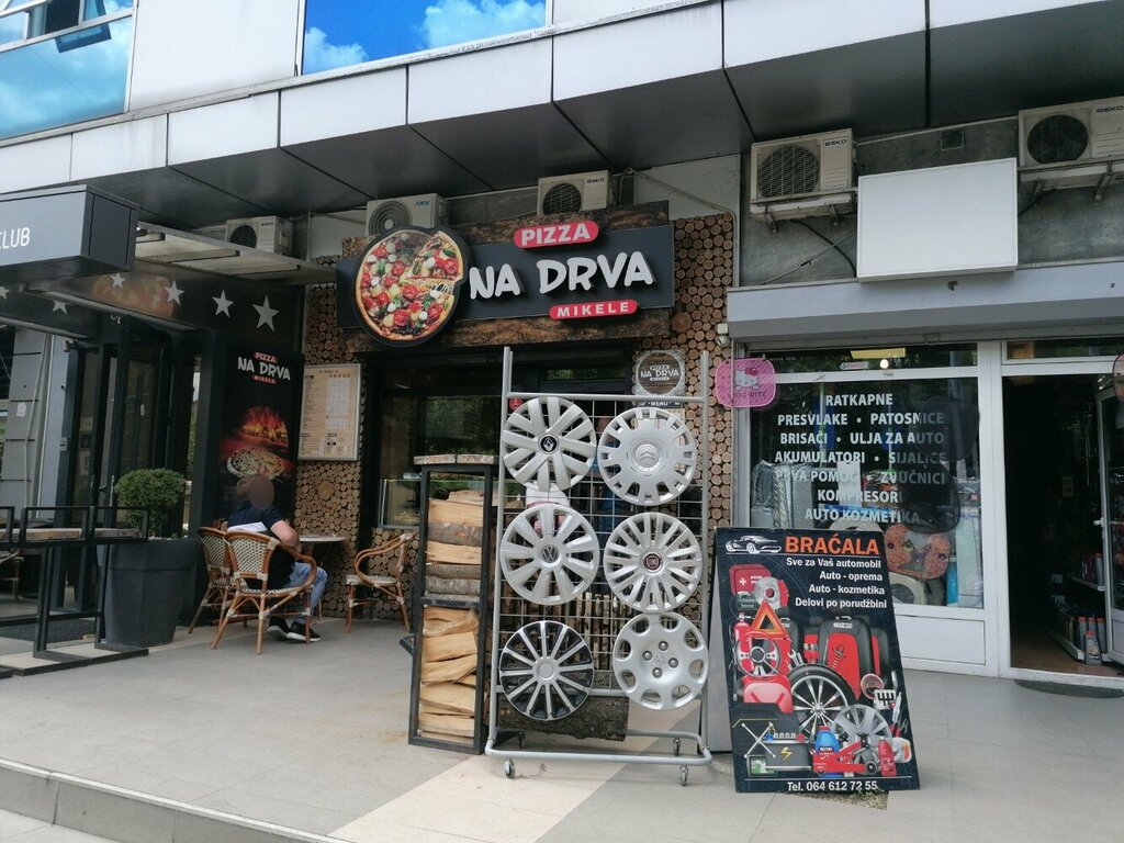 Fast food Pizza Na Drva Mikele, Belgrad, foto