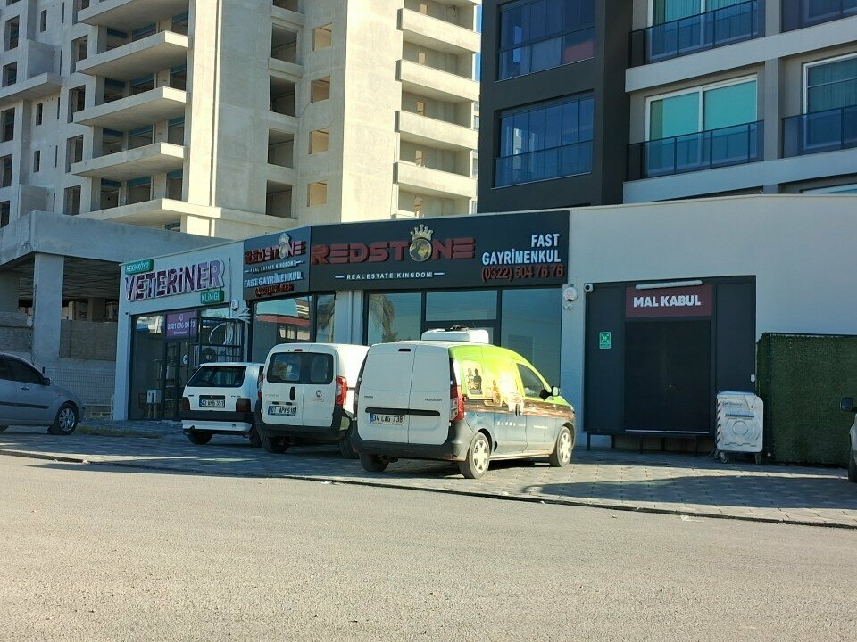 Emlak ofisi Redstone, Adana, foto