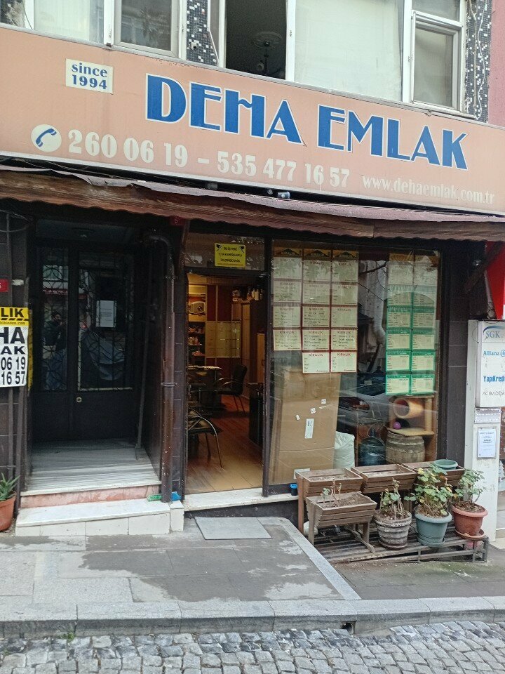 Emlak ofisi Deha Emlak, İstanbul, foto
