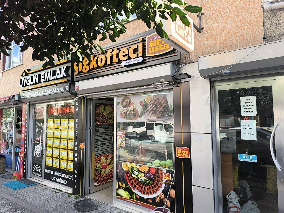 Fast food Çiğ Köfteci Sırrı Usta, İstanbul, foto