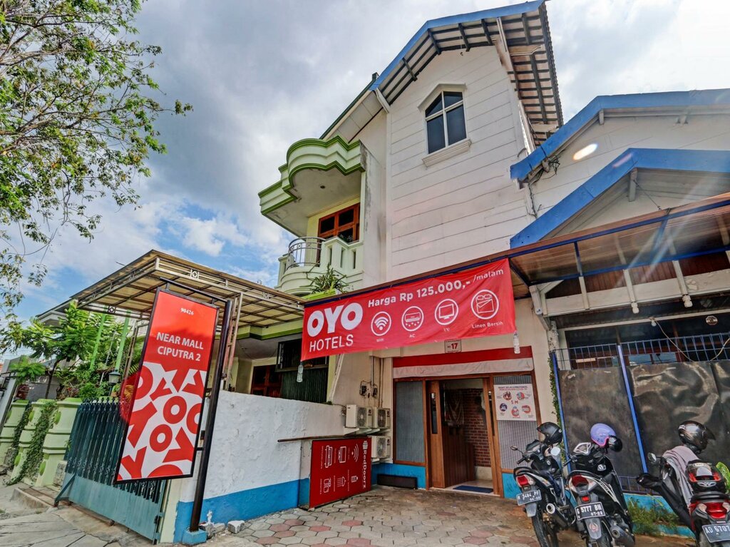 Otel Super Oyo 90426 Near Mall Ciputra 2, Semarang, foto