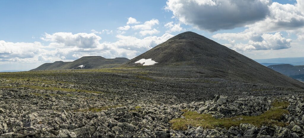 Dağ zirvesi Гора Лепёхина, Sverdlovskaya oblastı, foto
